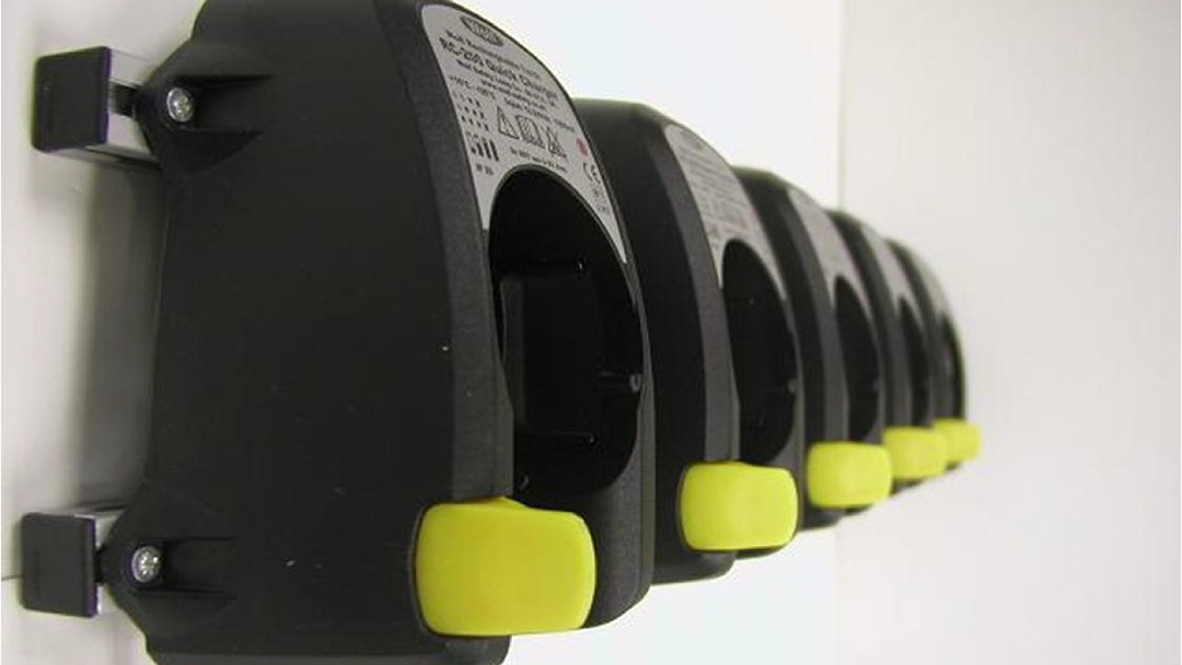 RECHARGEABLE TORCH CHARGER BANK | Wolf Safety